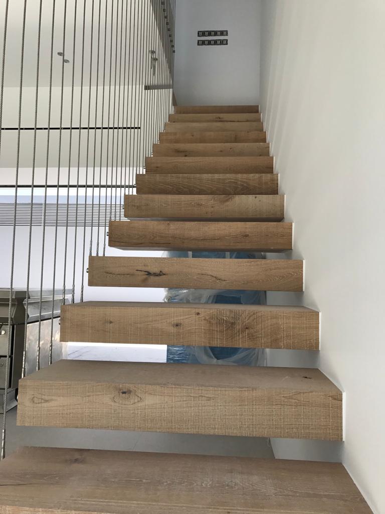 Escaleras voladas - Escaleras Laravid : Trabajos en Acero