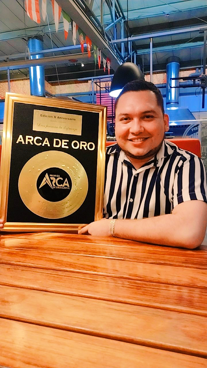 Julio Páez uno de los ganadores en Premios El Galardón Internacional ...