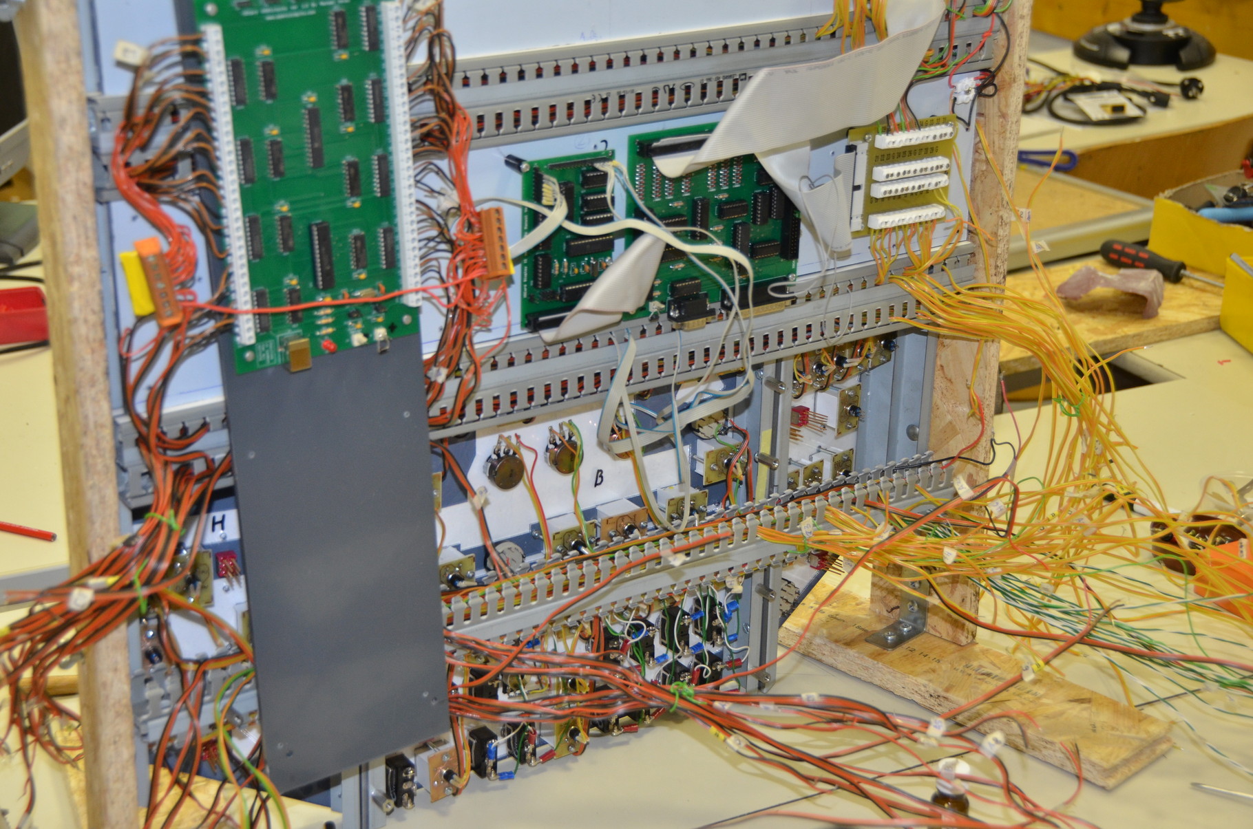 Overhead V1 - Airbus A320 Cockpit