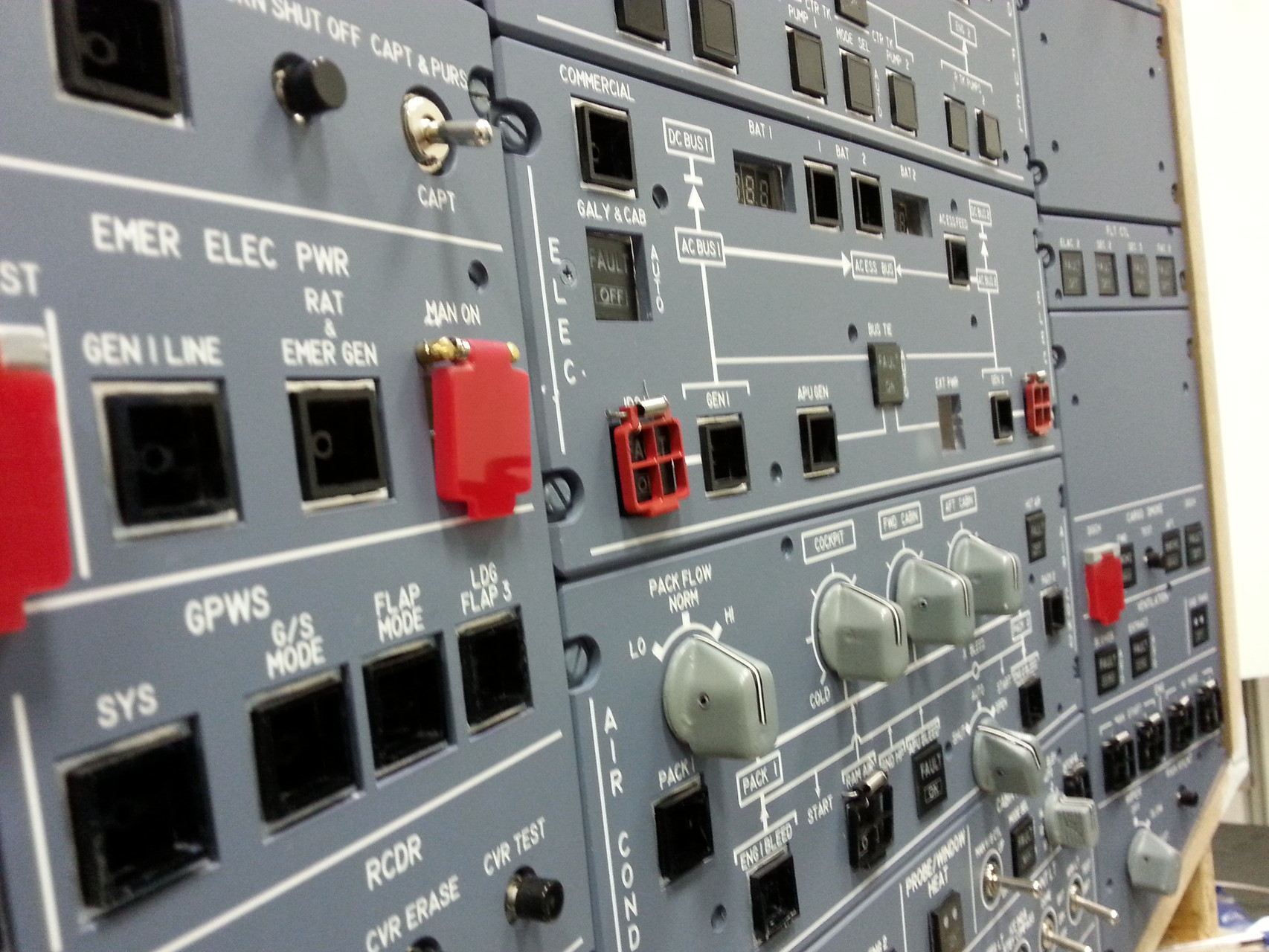 Overhead V1 - Airbus A320 Cockpit