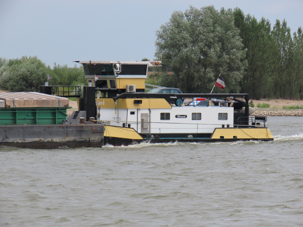 Duwboot Blizzard - Binnenvaartspotter.nl