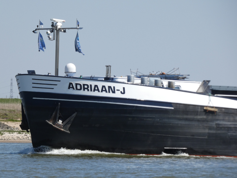 Motorvrachtschip Adriaan J - Binnenvaart Fotografie - Foto en Video van ...