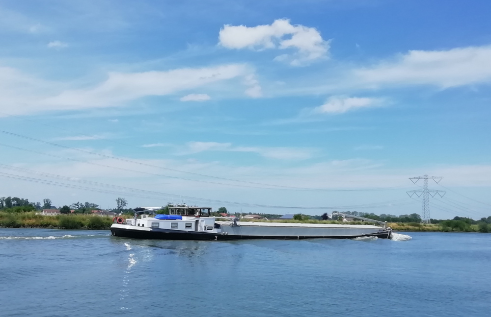 Motorvrachtschip Zwerver - Binnenvaart Fotografie - Foto en Video van ...