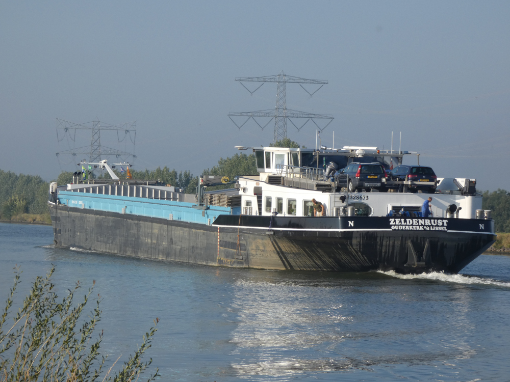 Motorvrachtschip Zeldenrust - Binnenvaart Fotografie - Foto en Video ...