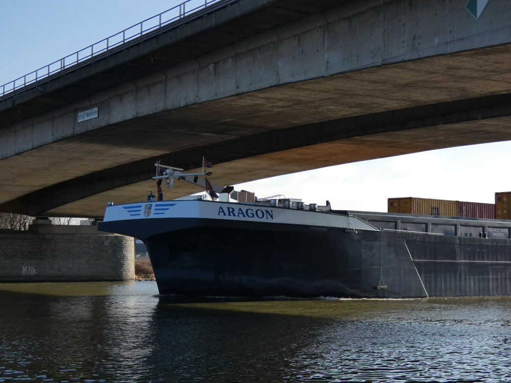 Motorcontainerschip Aragon - Binnenvaartspotter.nl