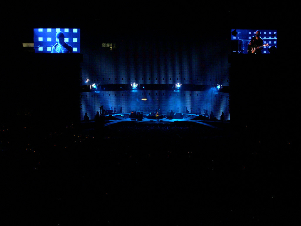 U2 - Vertigo Tour - D-view