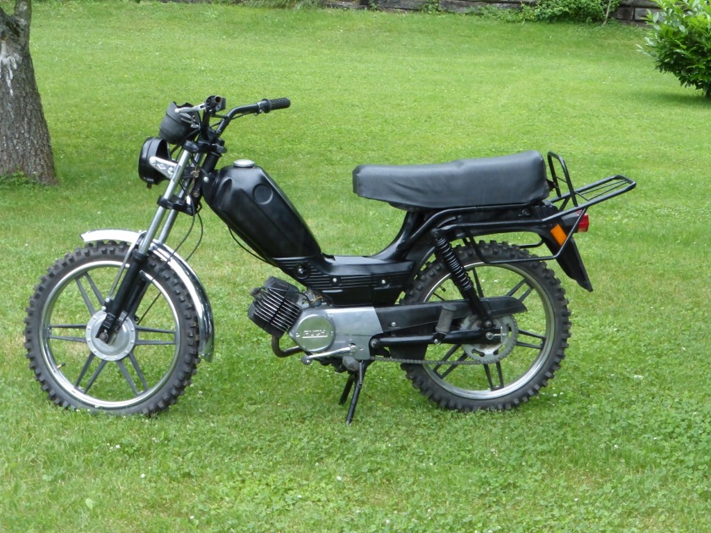 Puch Blackspeed - Scrambler und Bier