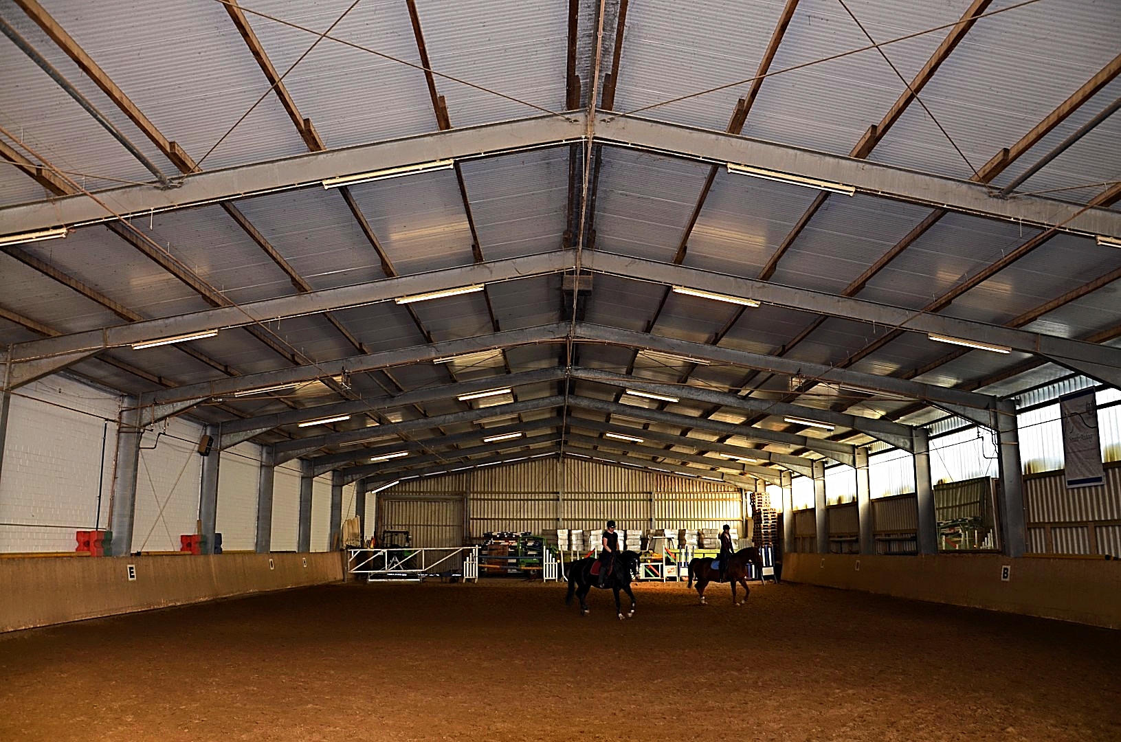 Reithalle - Reitstall Aldag - Pferde sind unser Leben