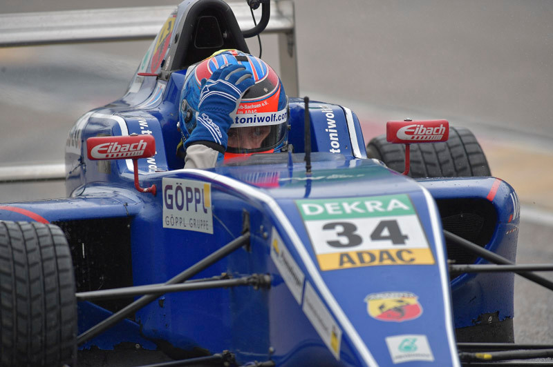 Toni Wolf: Im Schatten der DTM-Stars - Toni Wolf - Rennfahrer in der ...