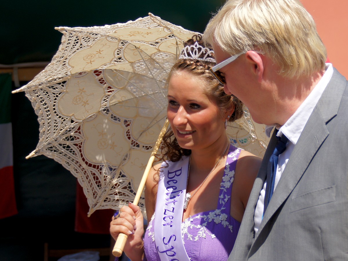 Cindy Demko - beelitzer-spargelkoenigins Webseite!