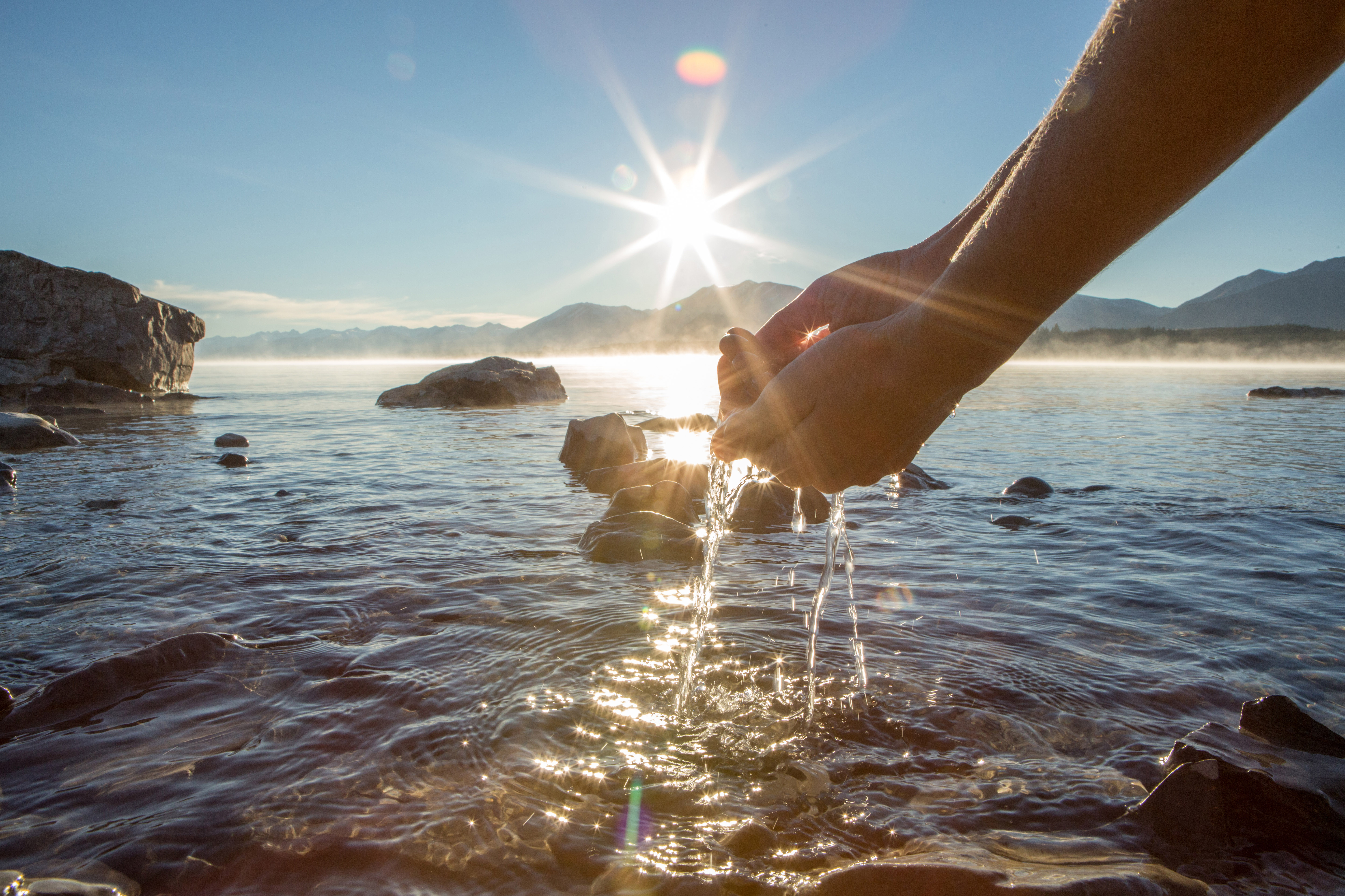 Voller Freude werdet ihr Wasser schöpfen aus den Quellen, die er euch ...