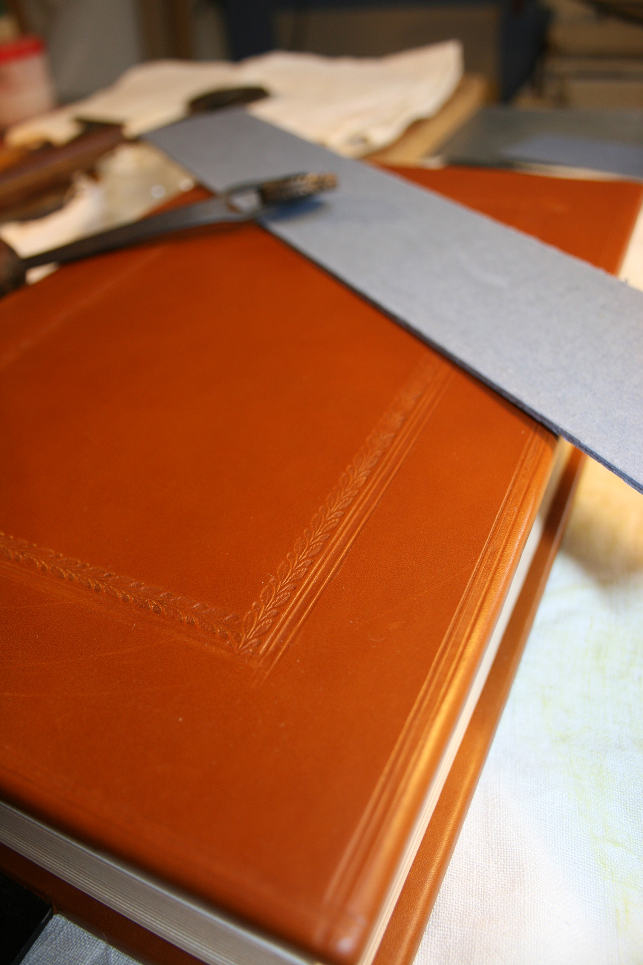 la reliure - Atelier Graphomane reliure et restauration