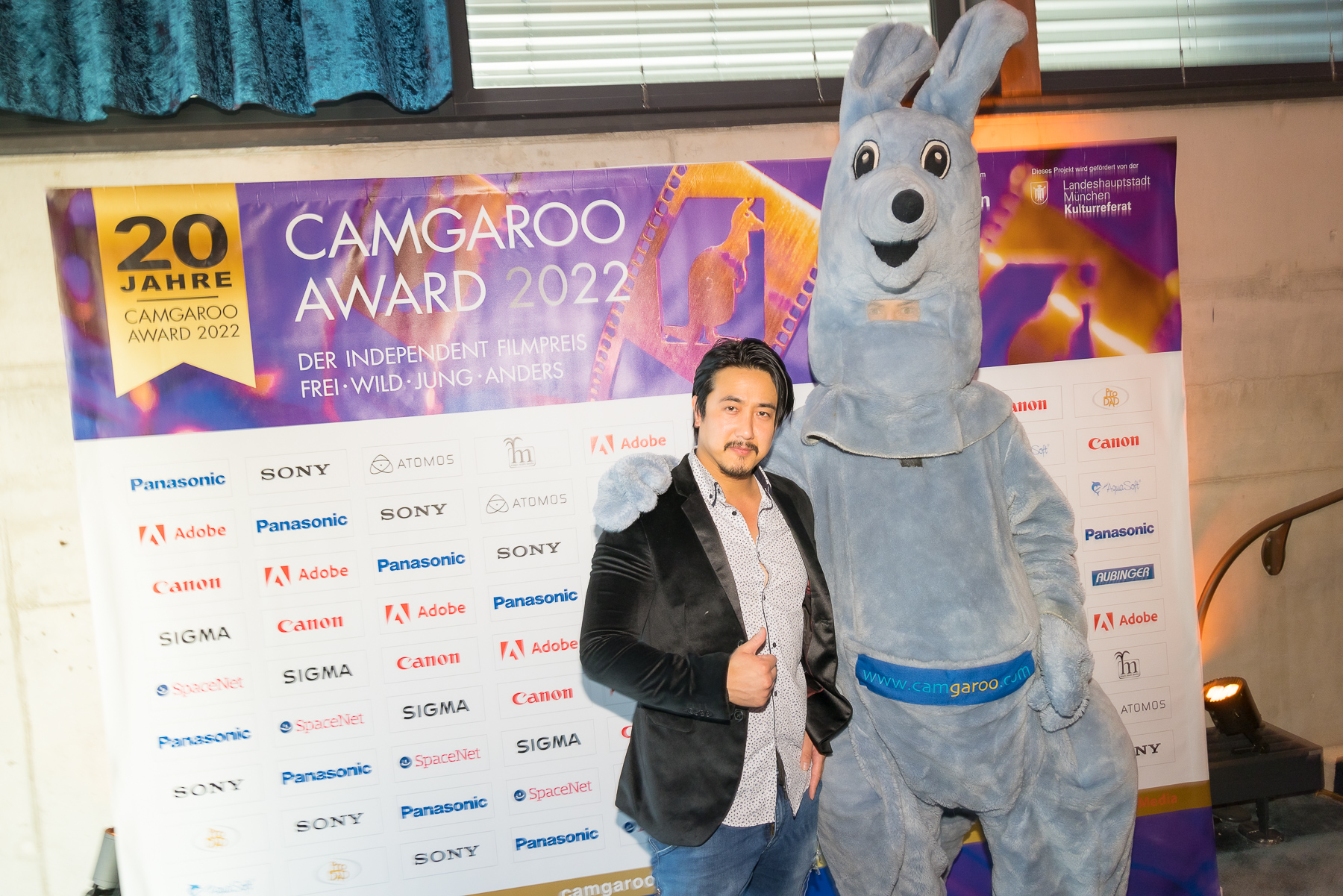 A Story of Thunder - deweydarkos Webseite!