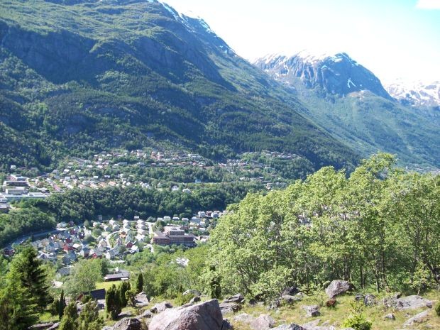Odda eine Stadt zwischen Tourismus und Industrie - Odda und das Tal der ...