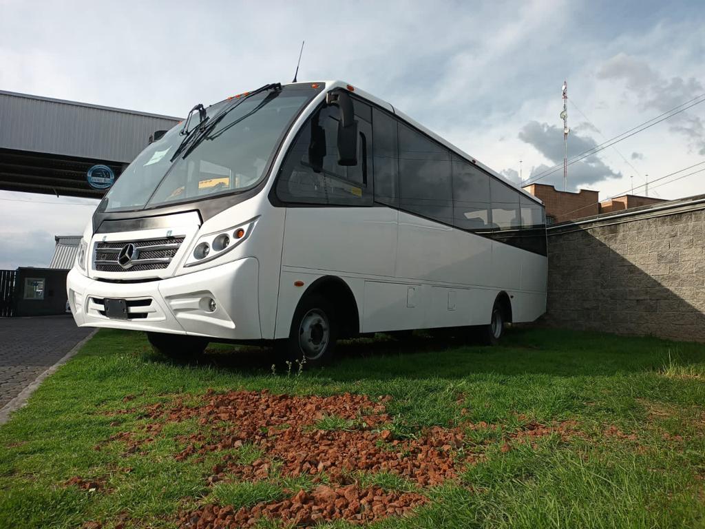 Renta de minibuses en Ciudad de México para 25, 30 y 33 personas ...