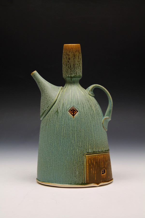 Pouring - Nick DeVries Pottery