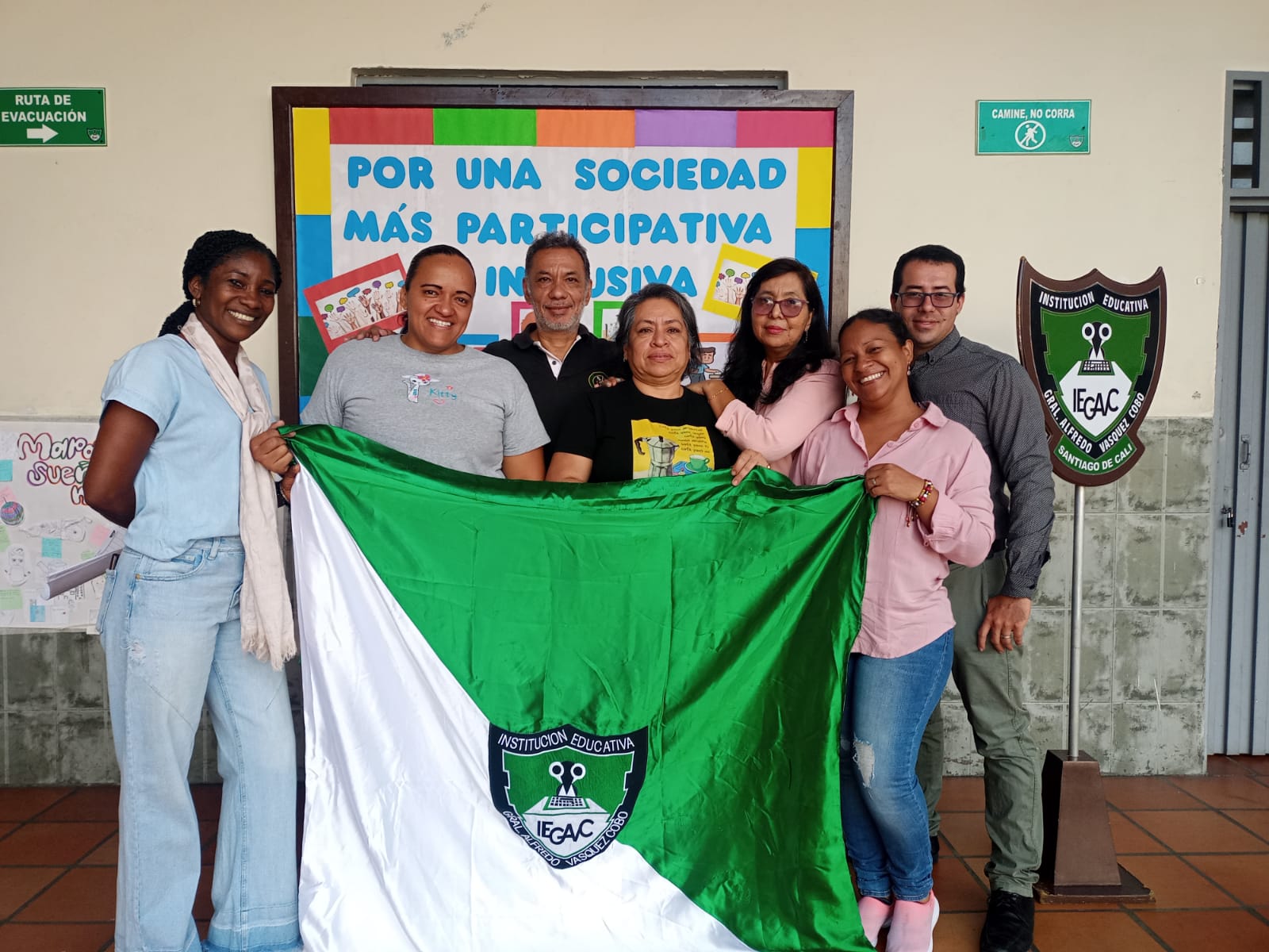 Alvasco - Institución Educativa General Alfredo Vásquez Cobo - Cali