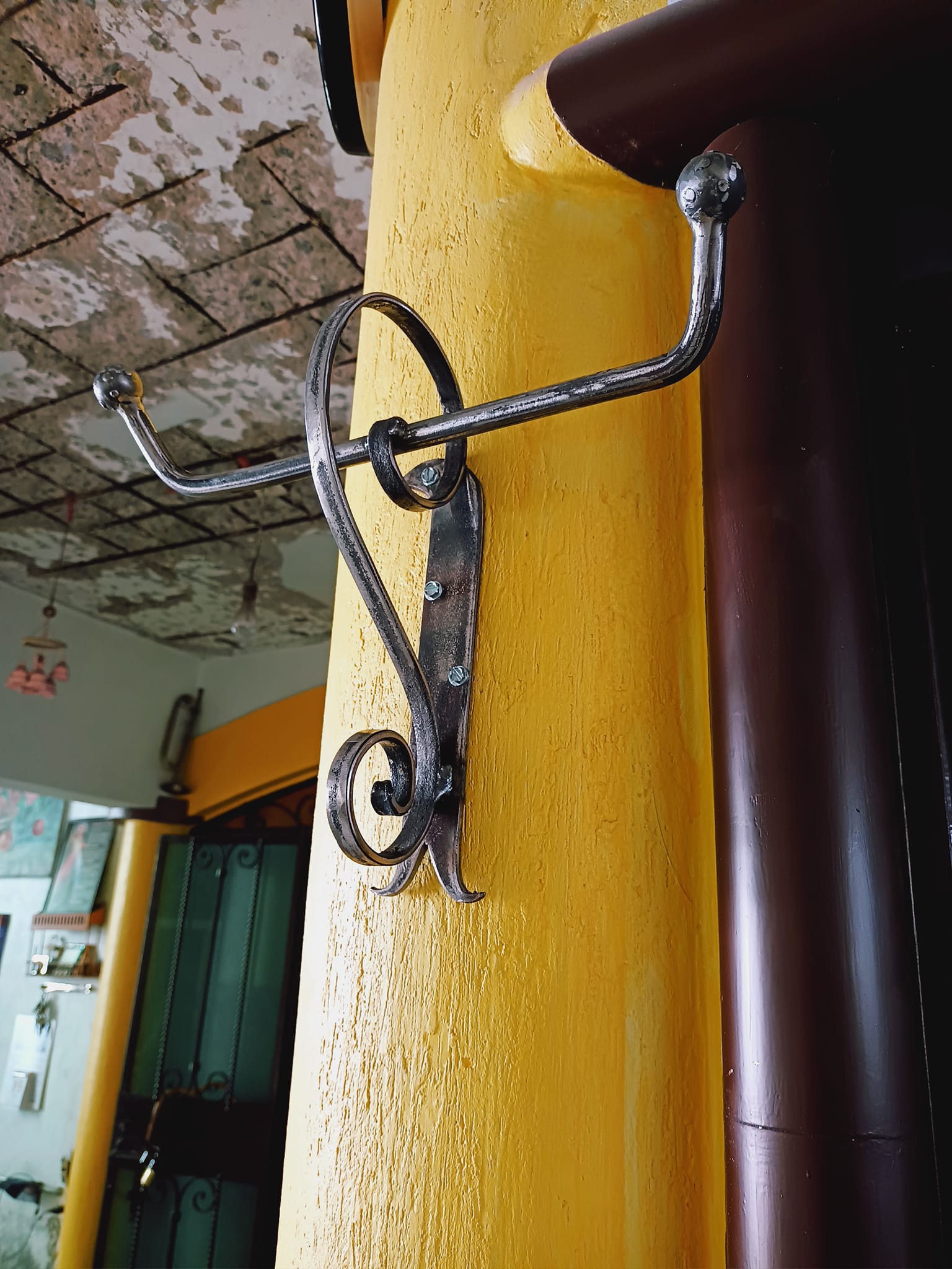 PERCHEROS DE HERRERÍA - Página web de herreriaespecializadamoron