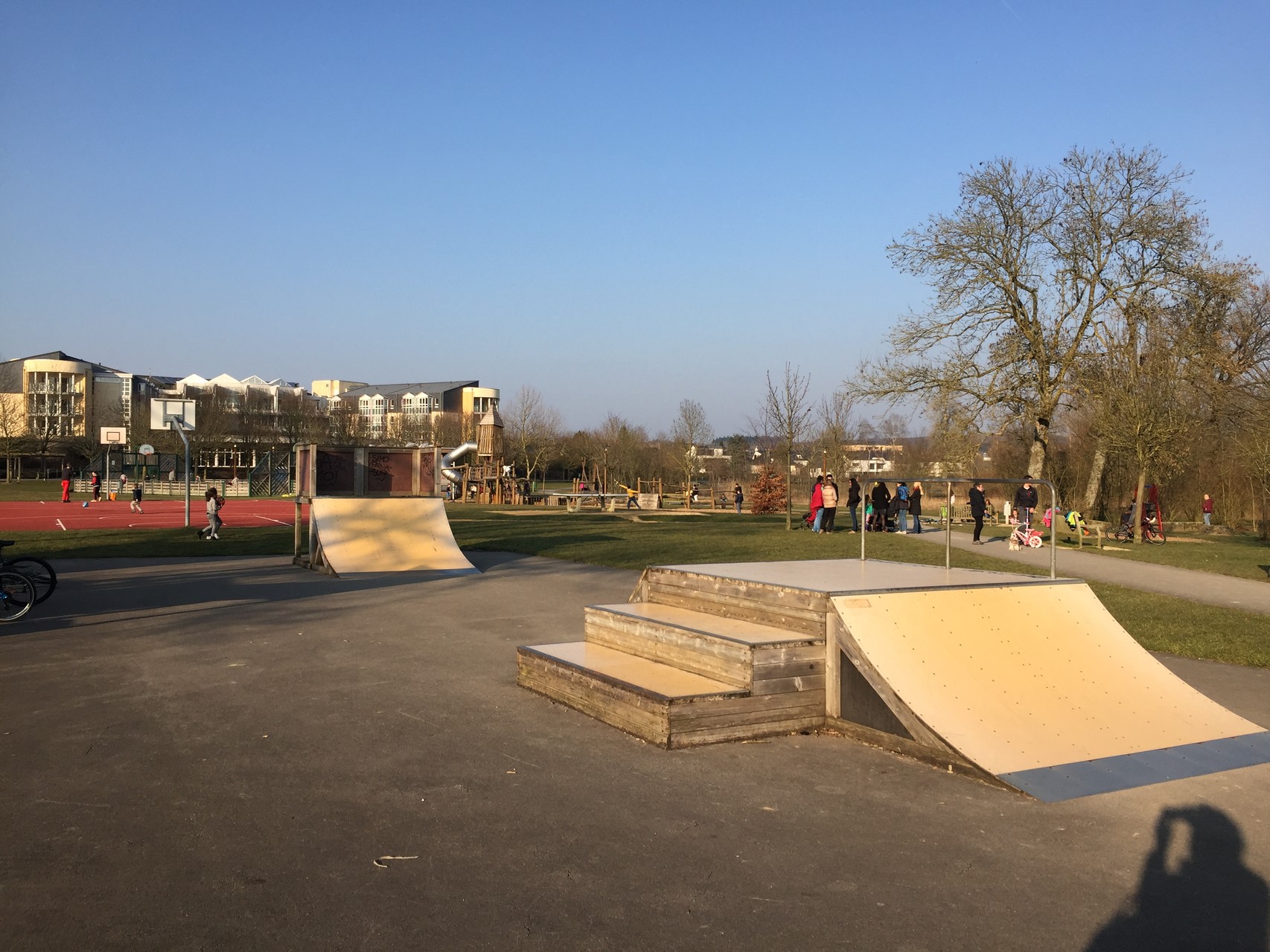 Spielplatz Parc Brill, Mamer - kids-in-luxemburgs Webseite!