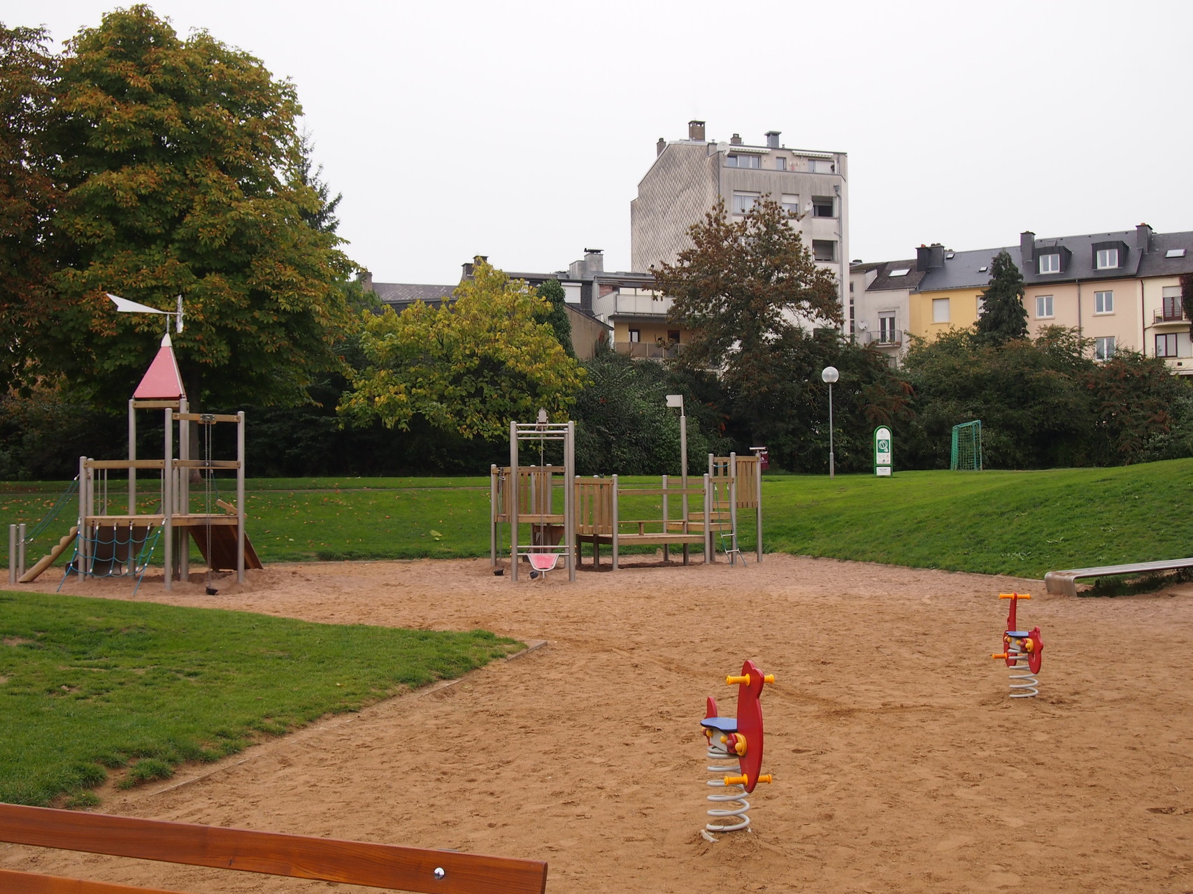 Spielplatz Parc de Merl / Parc du Belair (Luxemburg Stadt - Belair ...