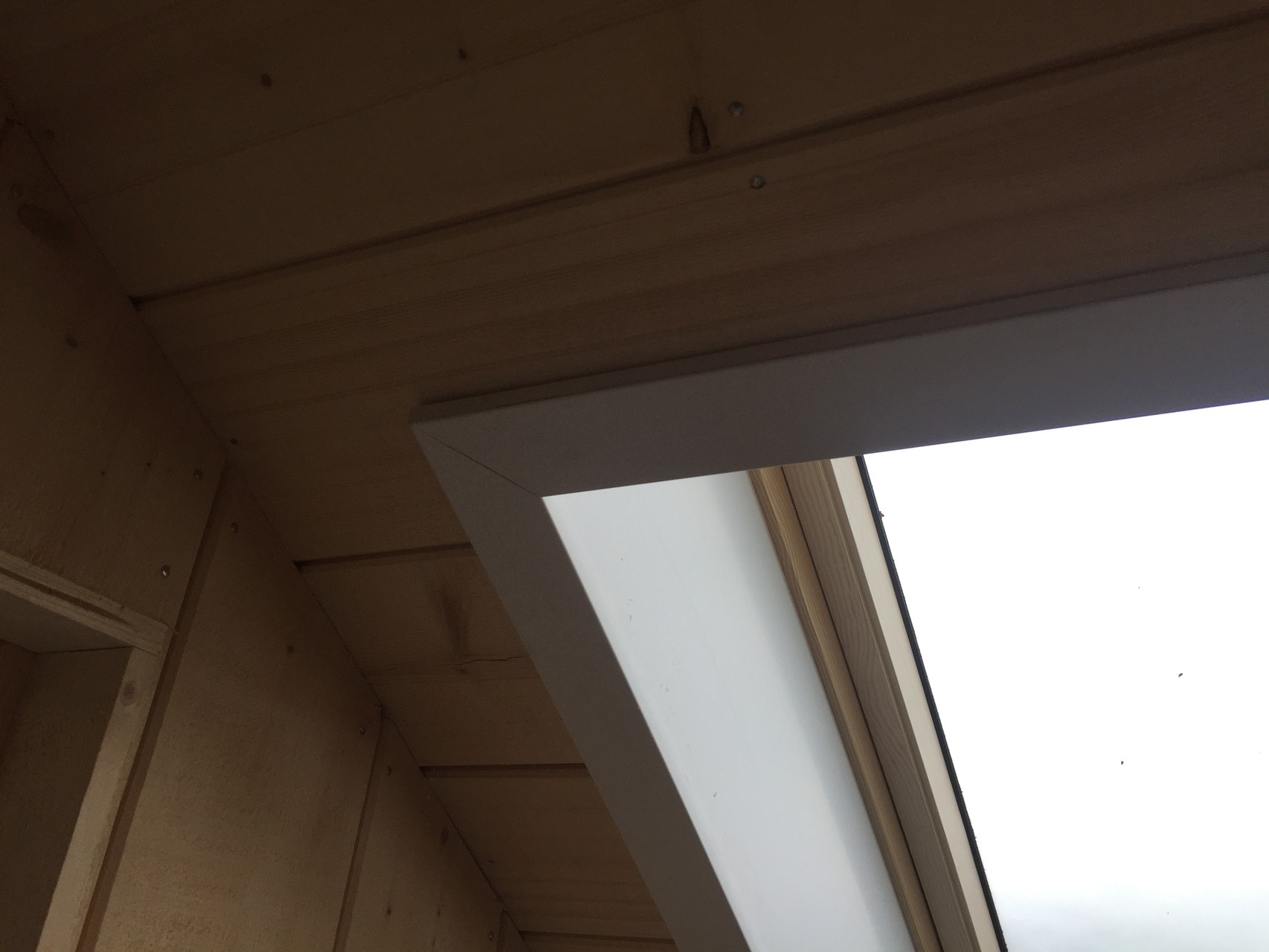 RÉALISATION ENTOURAGE INTÉRIEUR VELUX LSB BORDEAUX - Toitures 33 ...