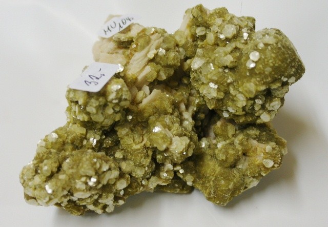 Muskovit - Steintruhe - Mineralien und feine Accessoires