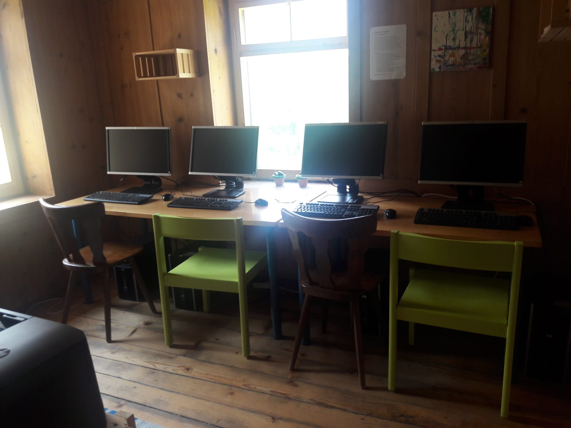 Computerzimmer - treffpunkt26s Webseite!