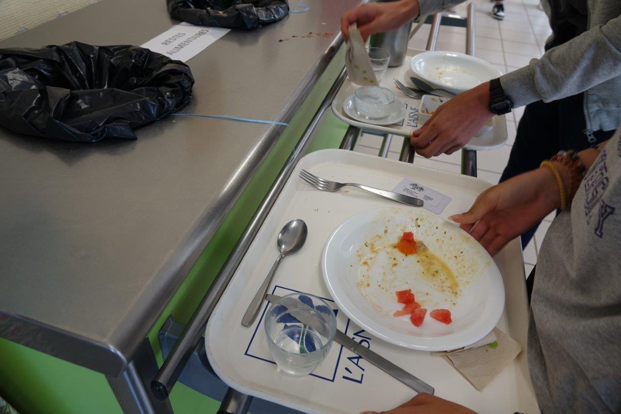 Défi Zéro Gaspi à la cantine. Collège de la Faye de Condé-en-Brie ...