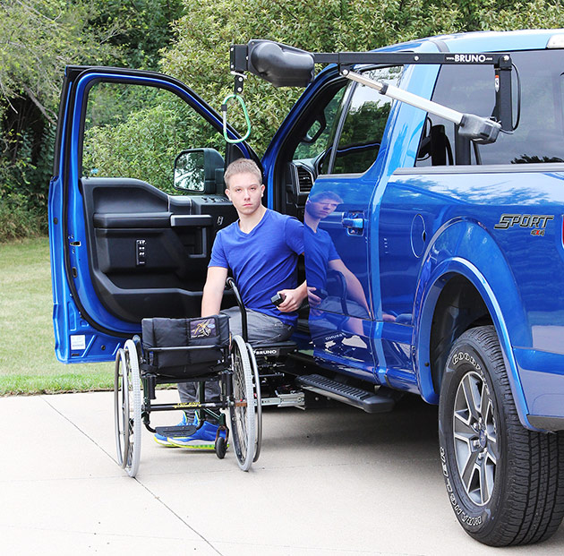 BraunAbility Turny Rotating Seat Lift - Mobility America Online