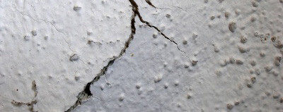 Estrich Risse? So können Sie gegen Risse im Estrich vorgehen -