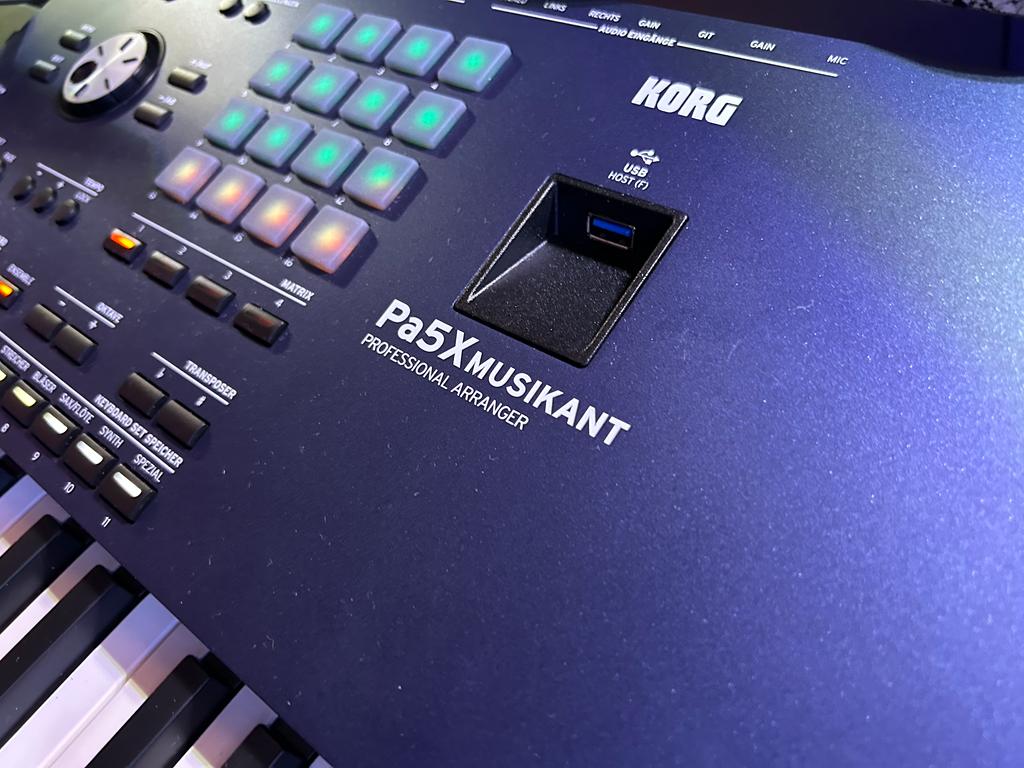 KORG Pa5X - andre-schurnas Webseite!