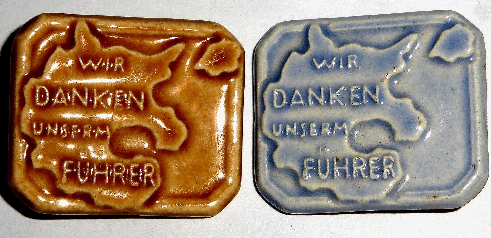 4680 insigne WIR DANKEN UNSERM FUHRER ww2 - Militaria