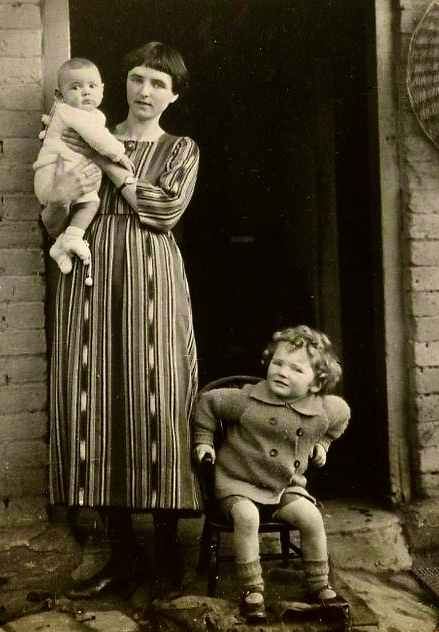 Barbara Bagenal - Helga Kaschl: Frauen in Virginia Woolfs Hogarth Press ...