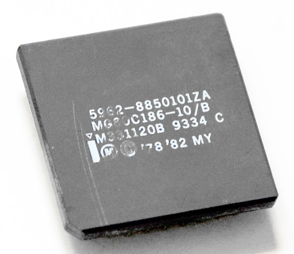 The 80186 & 80188 - CPU MUSEUM - MUSEUM OF MICROPROCESSORS & DIE PHOTOGRAPHY