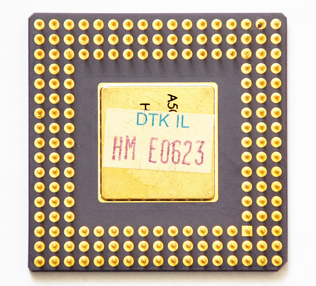 Intel 80486 - CPU MUSEUM - MUSEUM OF MICROPROCESSORS & DIE PHOTOGRAPHY