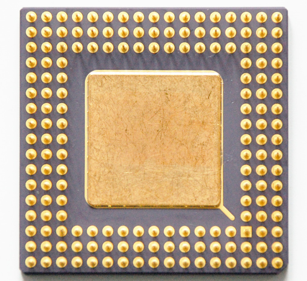 UMC Green CPU (U5) - CPU MUSEUM - MUSEUM OF MICROPROCESSORS & DIE ...