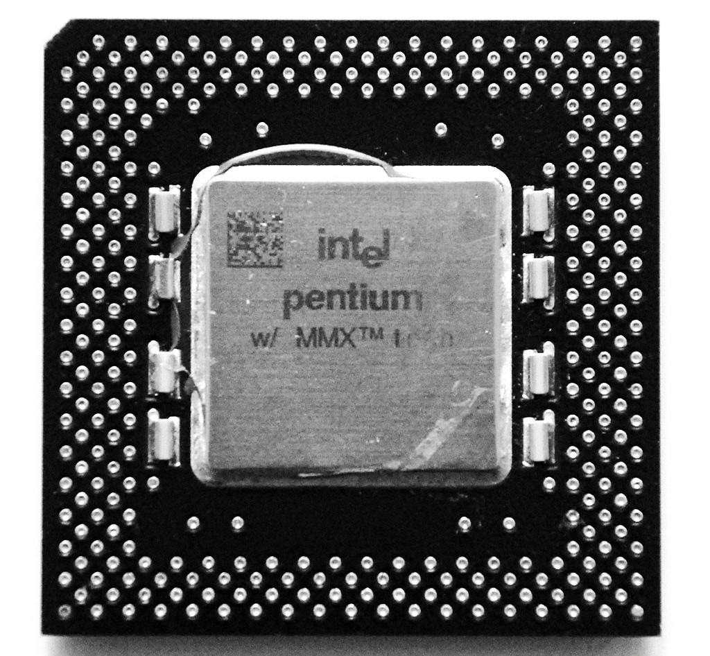 Intel Pentium MMX - CPU MUSEUM - MUSEUM OF MICROPROCESSORS & DIE ...