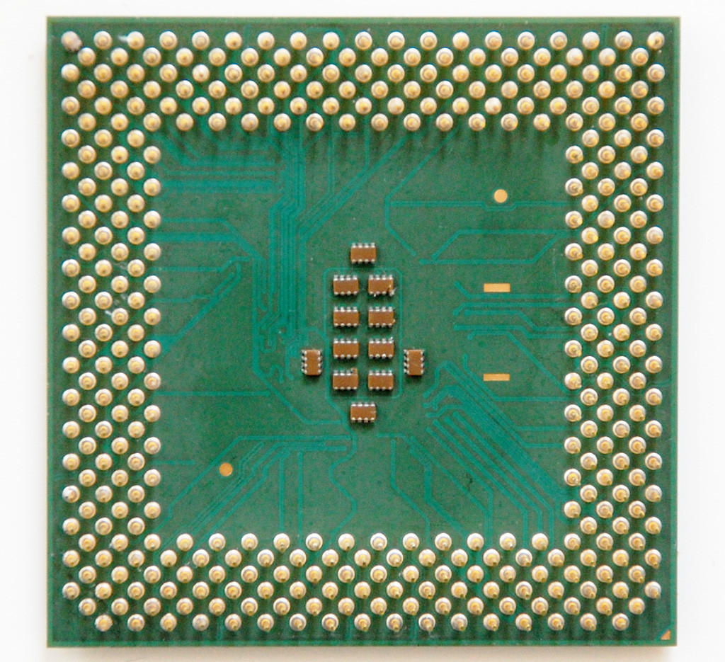 Intel Pentium III - CPU MUSEUM - MUSEUM OF MICROPROCESSORS & DIE ...