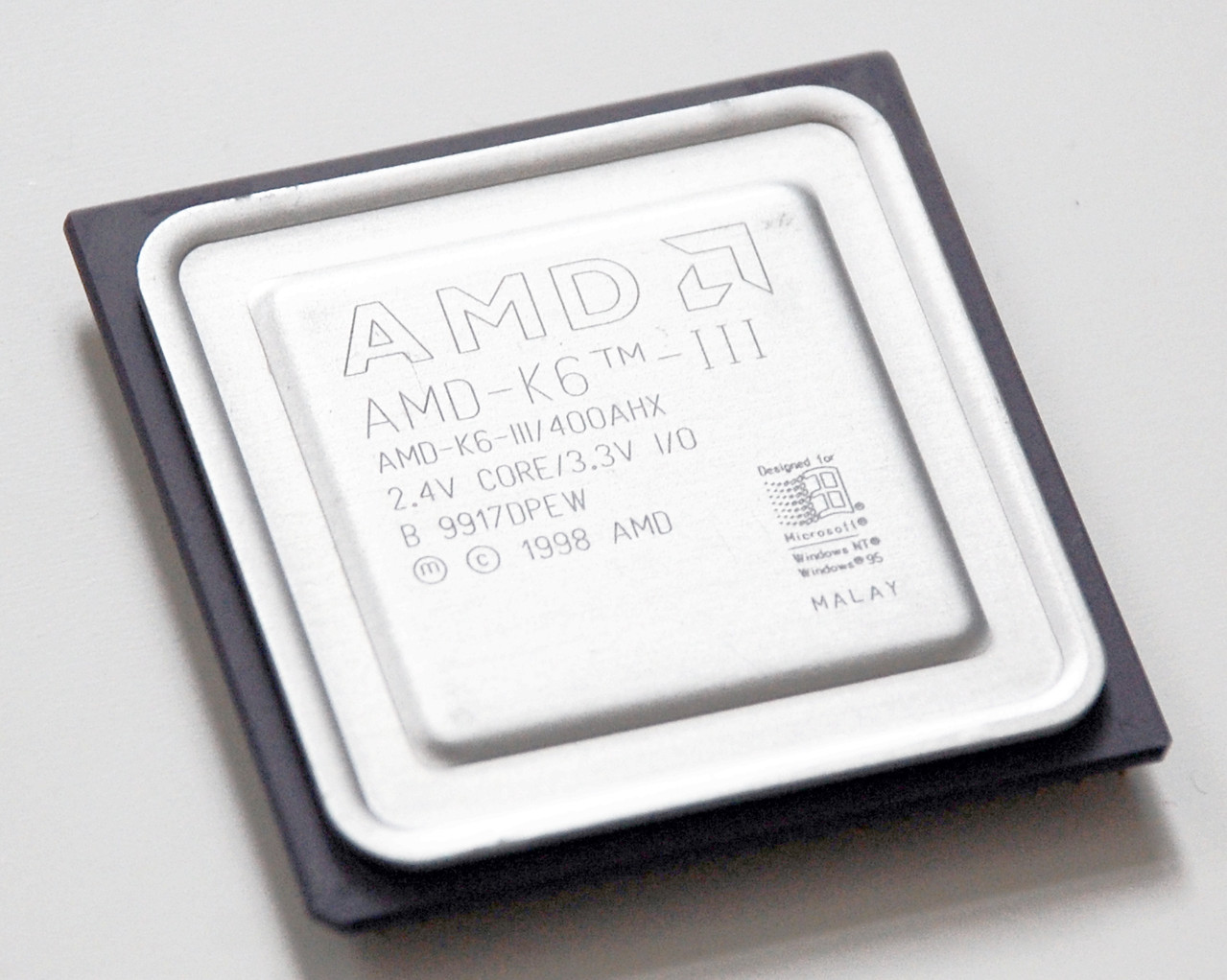 AMD K6-III - CPU MUSEUM - MUSEUM OF MICROPROCESSORS & DIE PHOTOGRAPHY