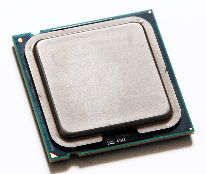 Intel Pentium D - CPU MUSEUM - MUSEUM OF MICROPROCESSORS & DIE PHOTOGRAPHY