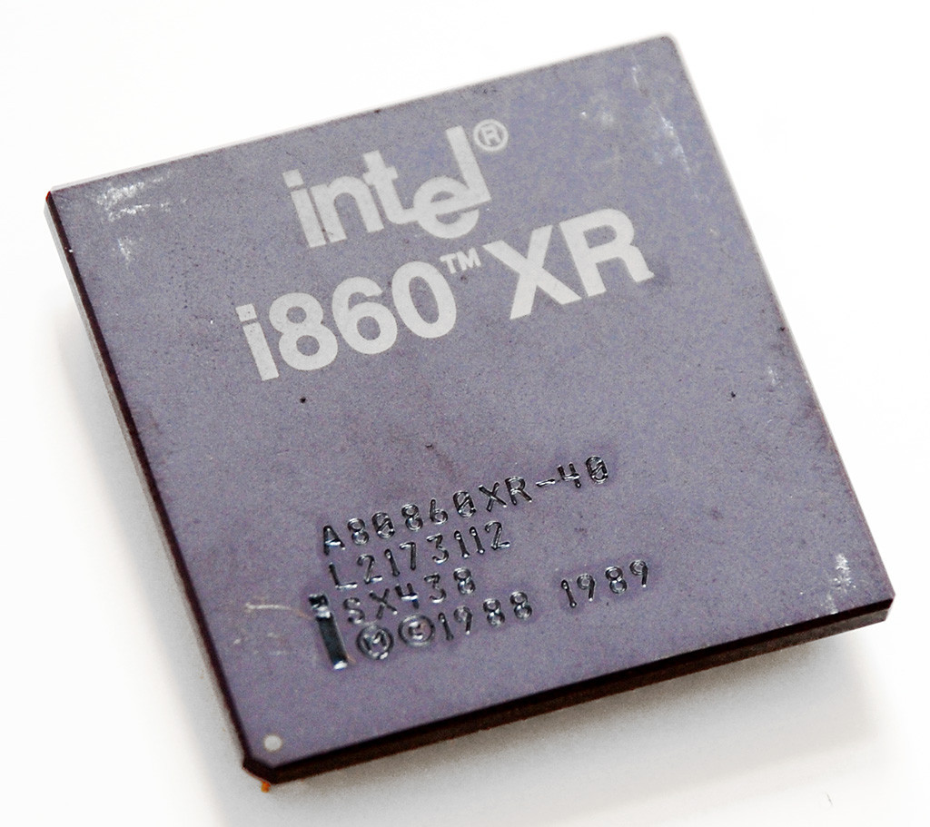 Intel 80860 - CPU MUSEUM - MUSEUM OF MICROPROCESSORS & DIE PHOTOGRAPHY