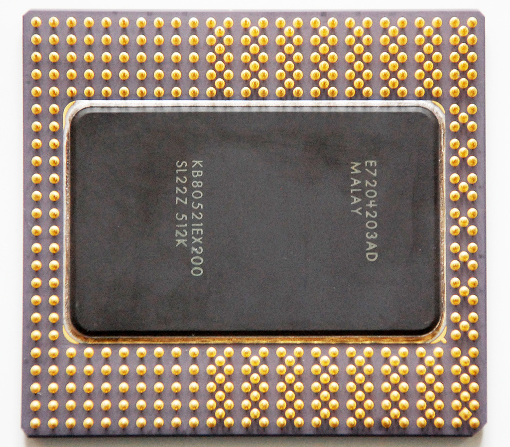 Intel Pentium Pro - CPU MUSEUM - MUSEUM OF MICROPROCESSORS & DIE ...