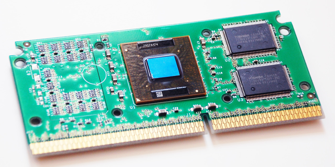 Intel Pentium III - CPU MUSEUM - MUSEUM OF MICROPROCESSORS & DIE ...