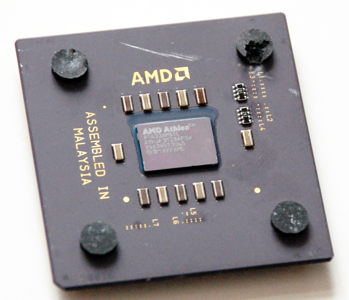 AMD Athlon (K7) - CPU MUSEUM - MUSEUM OF MICROPROCESSORS & DIE PHOTOGRAPHY