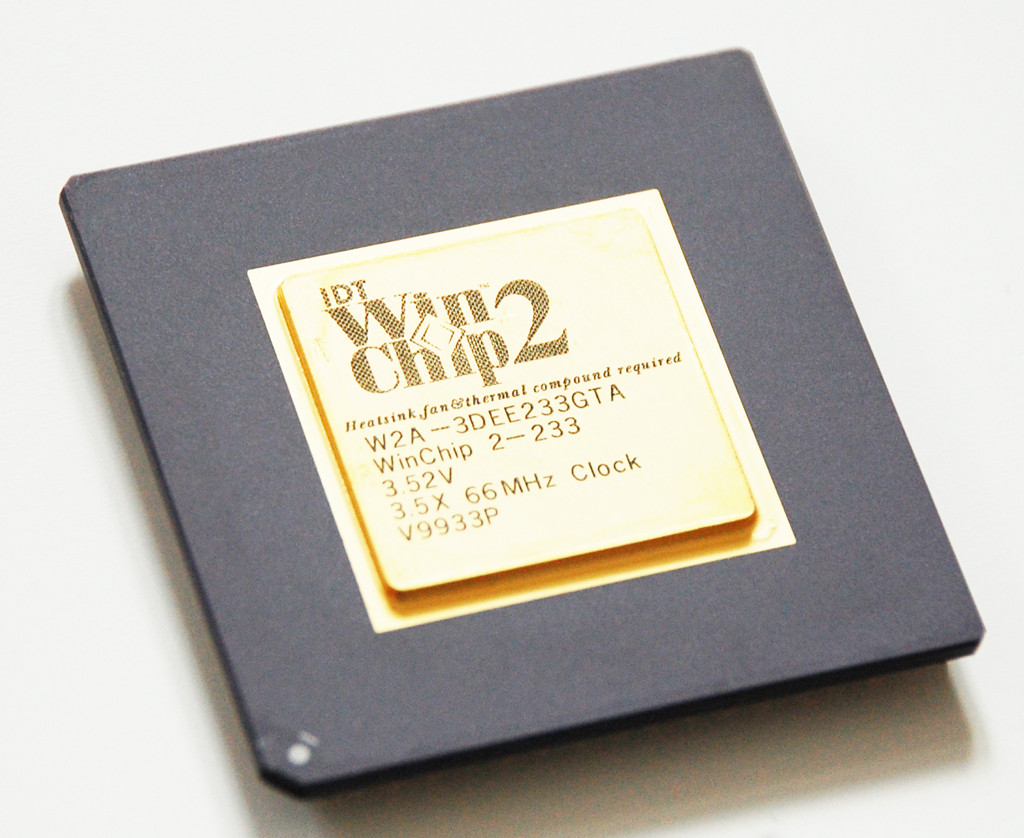 IDT WinChip 2 - CPU MUSEUM - MUSEUM OF MICROPROCESSORS & DIE PHOTOGRAPHY