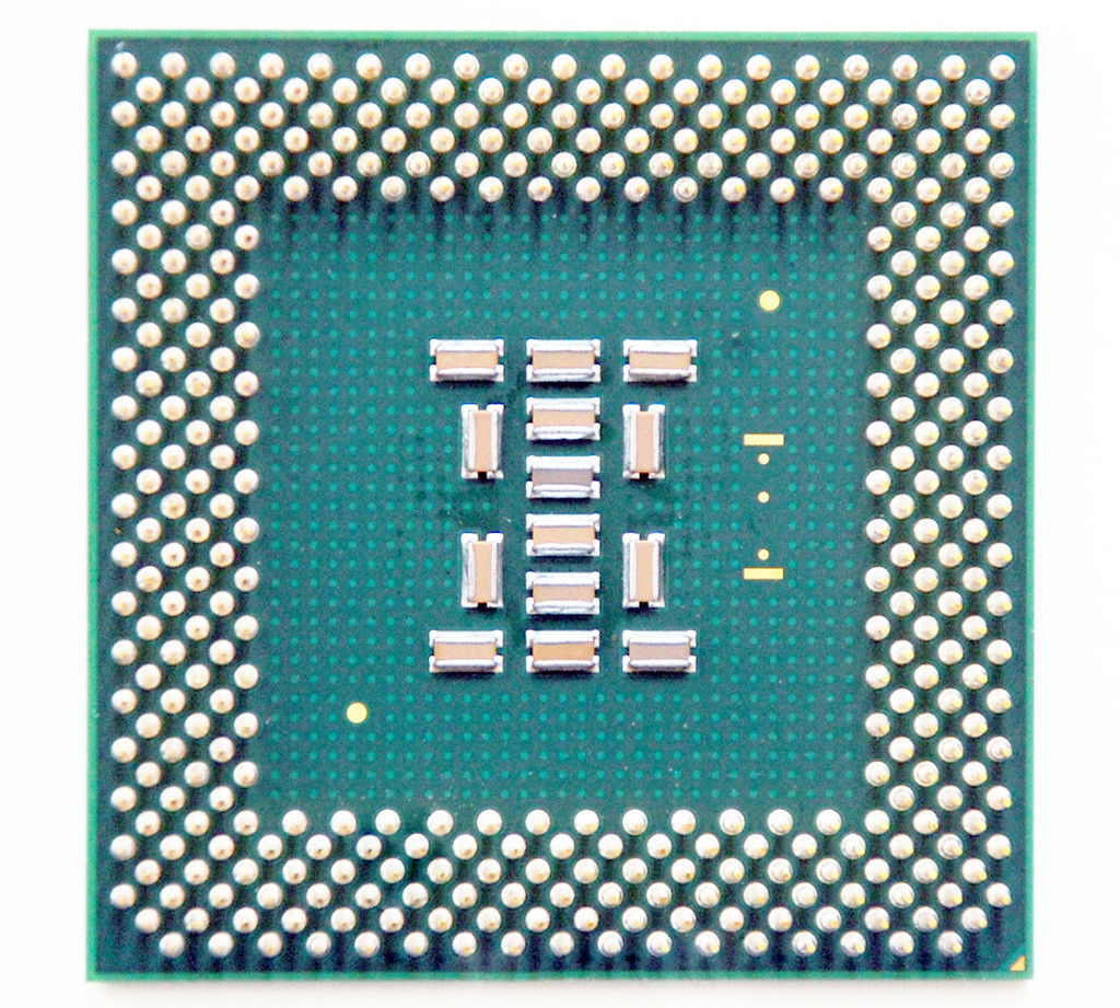 Intel Pentium III - CPU MUSEUM - MUSEUM OF MICROPROCESSORS & DIE ...
