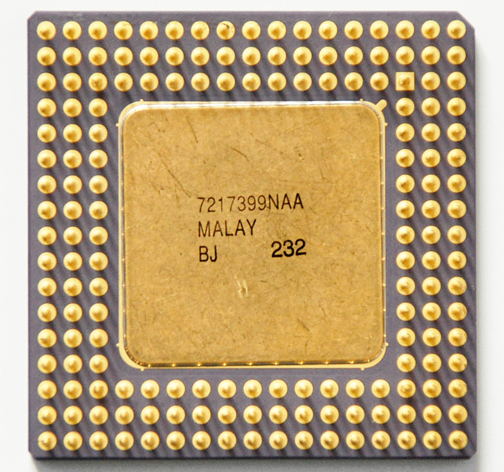 Intel 80486 - CPU MUSEUM - MUSEUM OF MICROPROCESSORS & DIE PHOTOGRAPHY