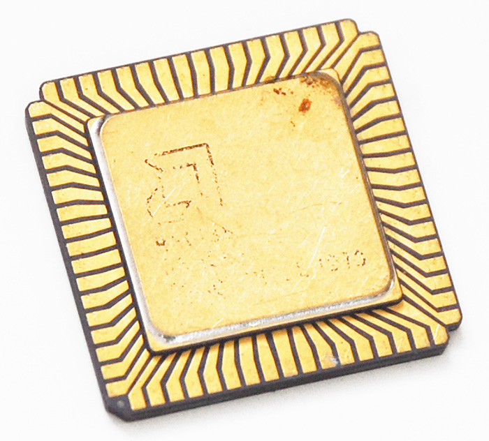 The 80186 & 80188 - CPU MUSEUM - MUSEUM OF MICROPROCESSORS & DIE PHOTOGRAPHY