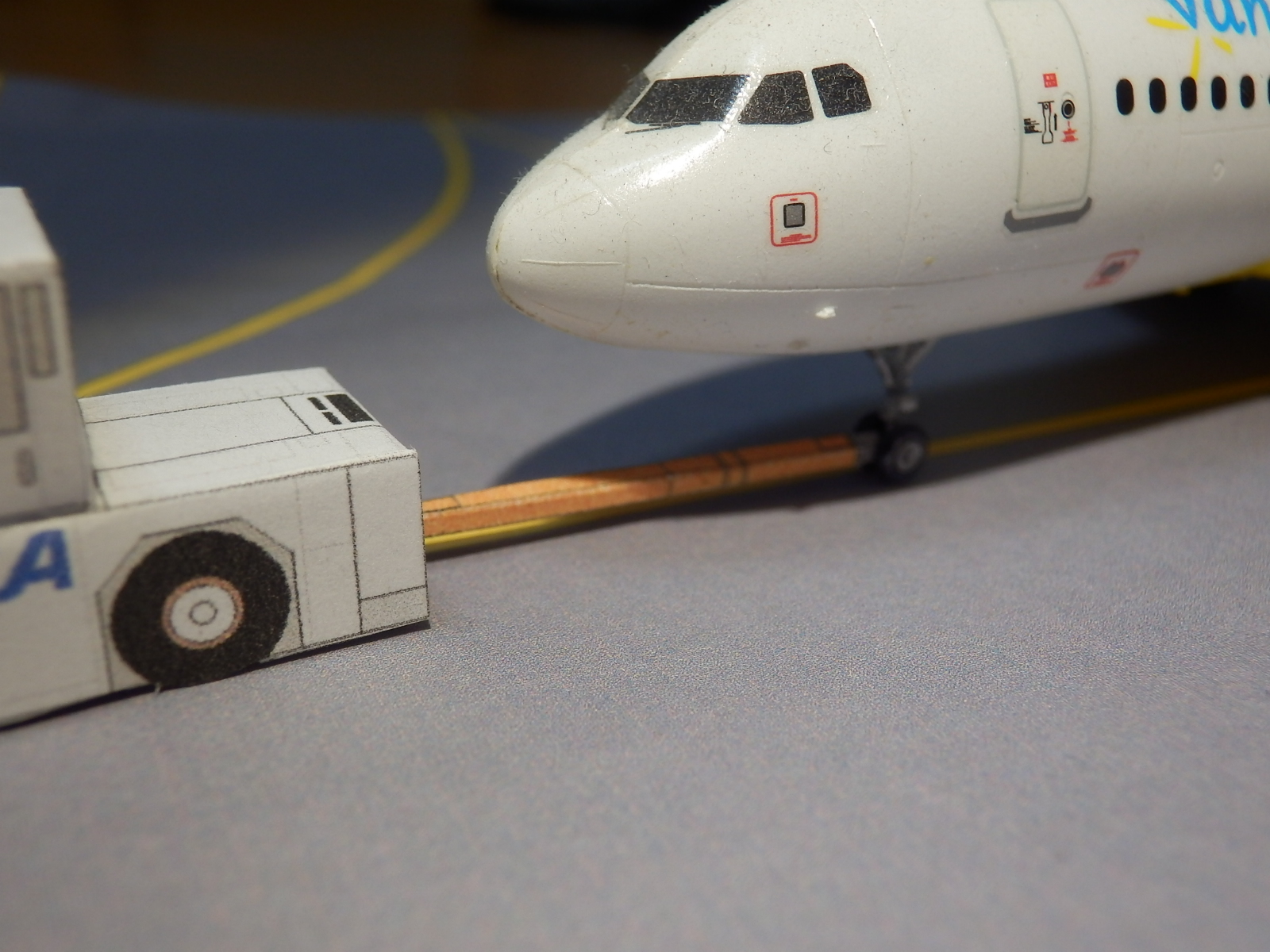 PUSH BACK TRUCK PAPER CRAFT - ときめきを届けるサイト