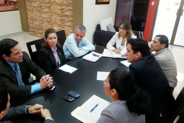 Entidades de control coordinan sus actividades - Revista LA GENTE de Manabí